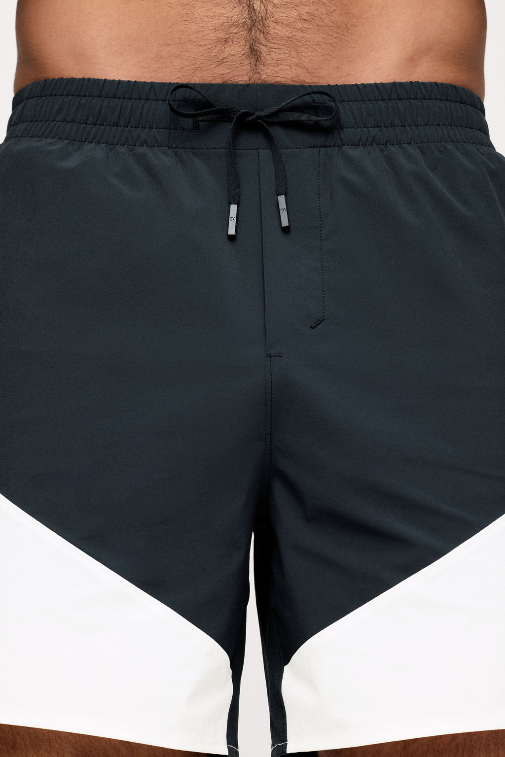 Contrast Panel Refine Short | Black/White – nuuds