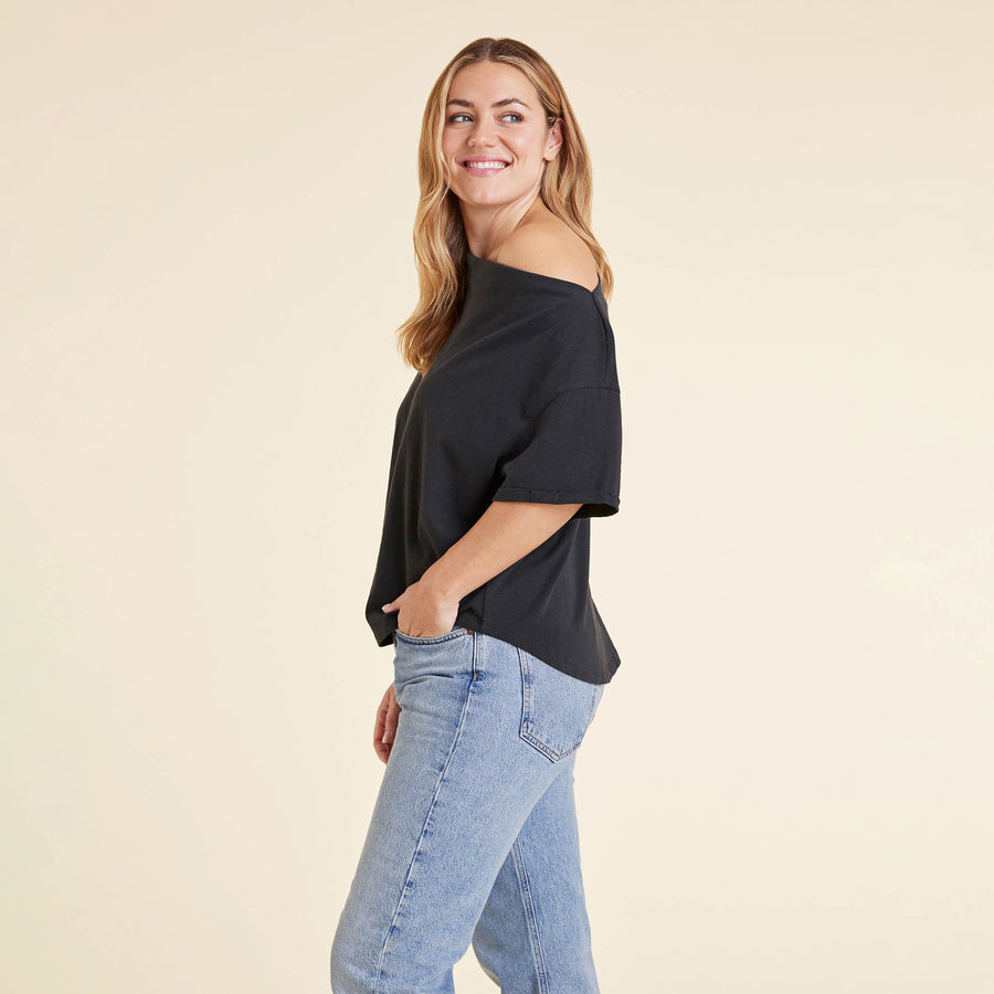 Off The Shoulder T-Shirt | Black