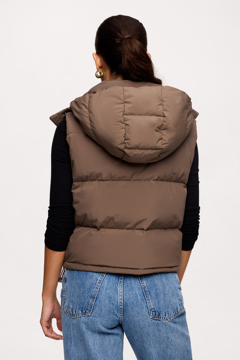 Peak Puffer Vest | Lightweight Insulated Puffer Vest for Women by nuuds